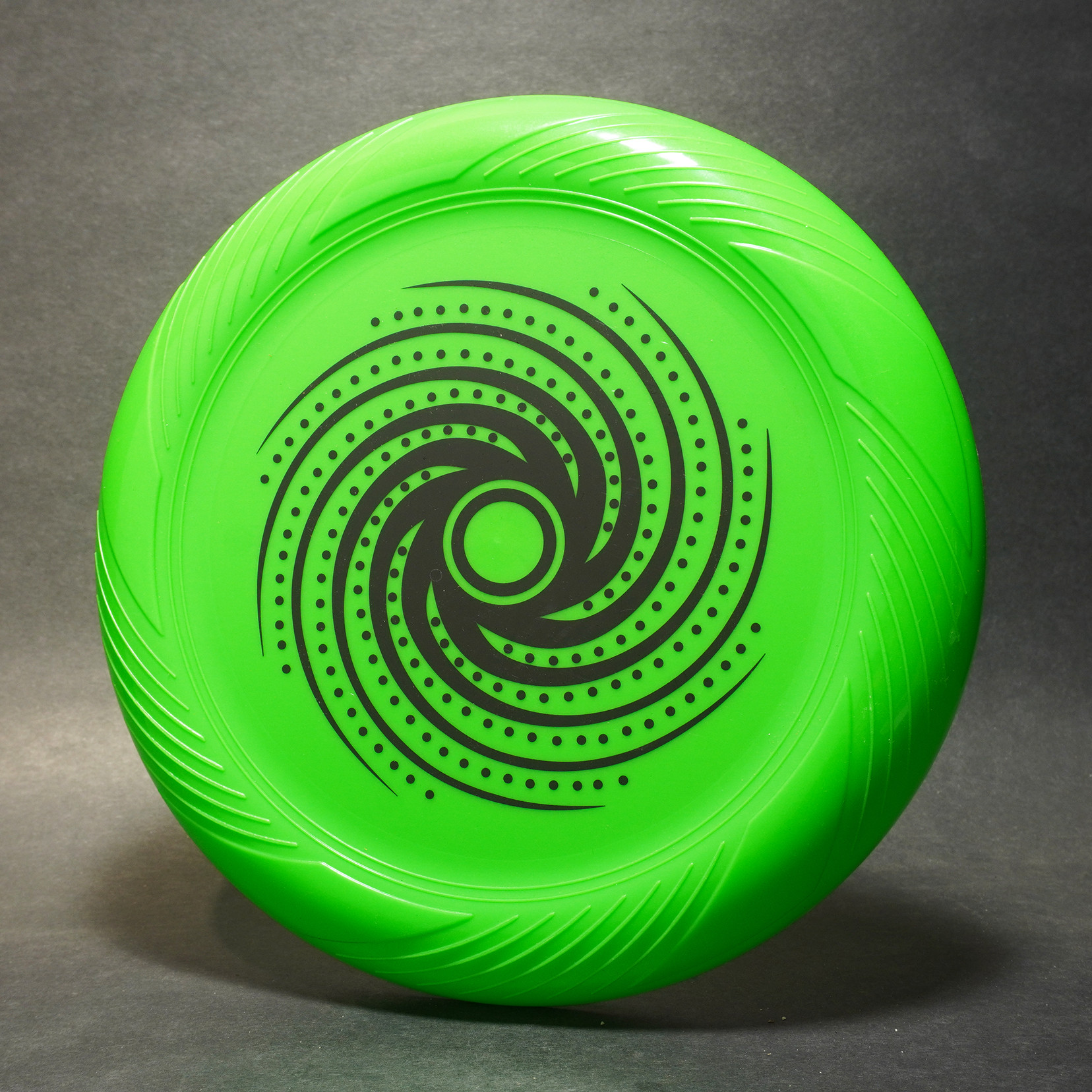 Greenbrier International Inc Flying Disc - Green - WRIGHTLIFE.COM ...