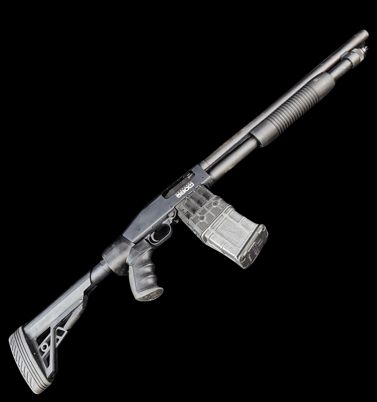 Mossberg 590M 12 Gauge Magazine-Fed Pump Shotgun | Quick Draw Gun