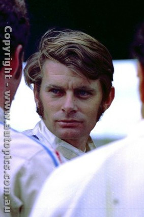 70262 - Colin Bond Holden Torana XU1 - Oran Park 13th December 1970 ...