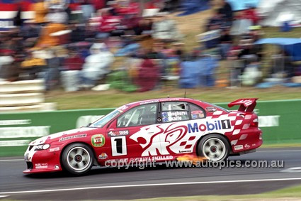 201721 - Mark Skaife / Tony Longhurst - Holden VX Commodore - 1st ...