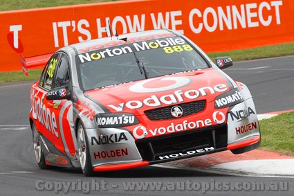 11704 - Craig Lowndes & Mark Skaife - Holden Commodore VE - 2011 ...