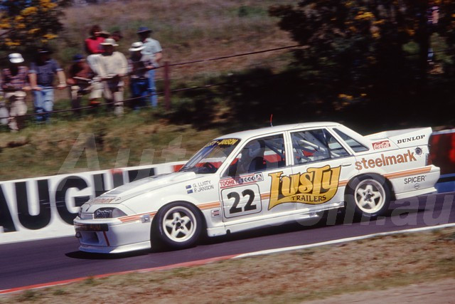 90797 - GRAHAM LUSTY / PETER JANSON, COMMODORE VL - Tooheys 1000 ...