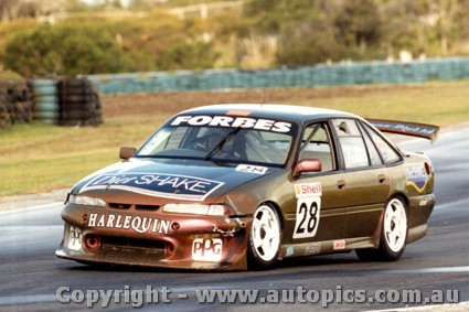 99216 - Rodney Forbes Holden Commodore VS - Phillip Island 1999 ...