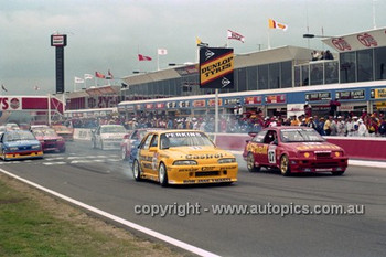 92700a - Start of the Bathurst 1000 - 1992 - Photographer Lance J ...