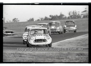 Oran Park 10th August 1969 - Code 69-OP10869-444 - AUTOPICS