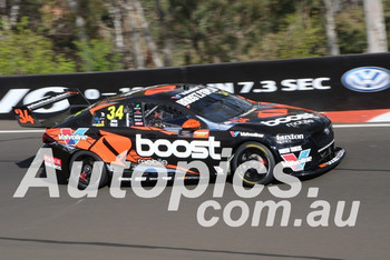 19265 - James Golding & Richard Muscat, Holden Commodore ZB - Bathurst ...