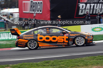 2022737 - Richie Stanaway - Greg Murphy - Holden Commodore ZB ...