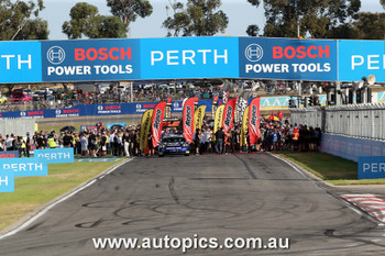 24PE05JS0003 - BOSCH Perth Super Sprint - CARCO.com.au Raceway, Start ...