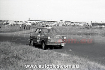 60PI11UK7116 - Brian Foley & Alan Edney & Jim Smith - Armstrong 500 ...