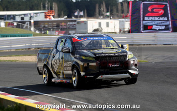 25SM05JS4019 - Tyrepower V8 SuperUte Series, Symmons Plains ...