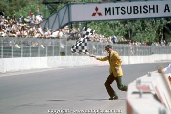 85AGP11CH7014 - Official Flag , Australian Grand Prix, Adelaide, 1985 ...