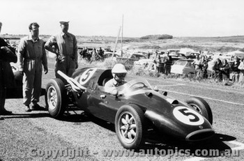 59520 - Len Lukey Cooper Bristol - Phillip Island 13th December 1959 ...