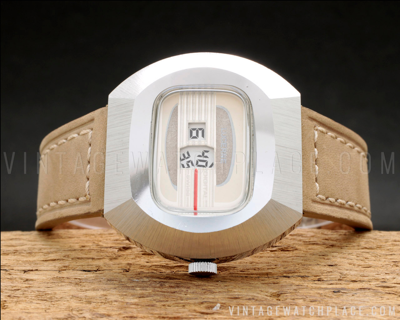New Old Stock very retro 70's Lucerne Digital Jump hour vintage ...