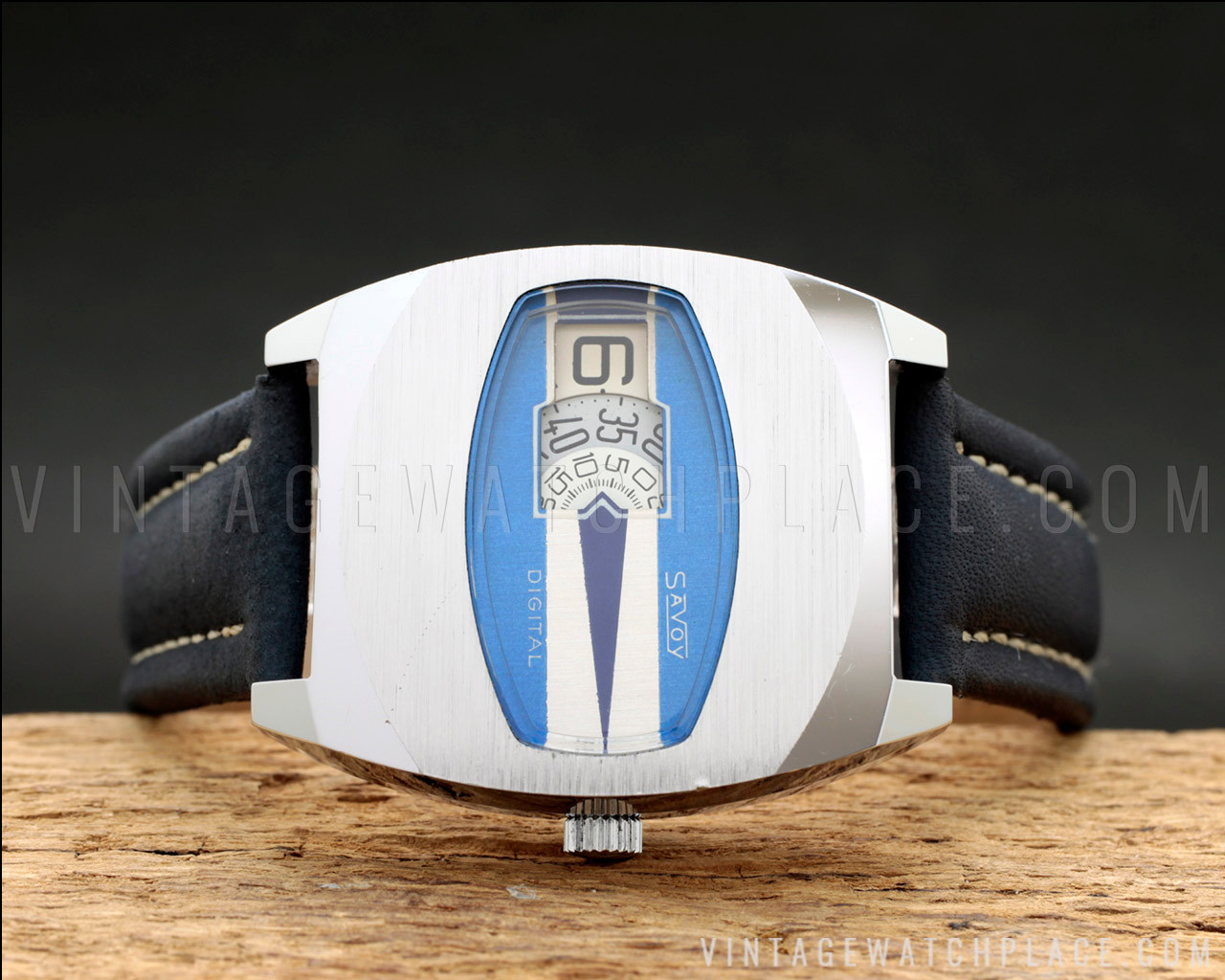 New Old Stock rare 70's Savoy Digital Jump hour vintage mechanical ...