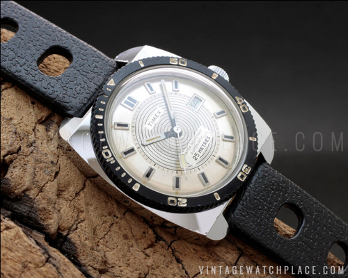 New Old Stock 70's Timex GB 47670 03274 Diver's rare automatic vintage ...
