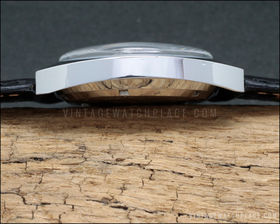 New Old Stock Helsa mechanical vintage watch, Swiss made, casual with a ...