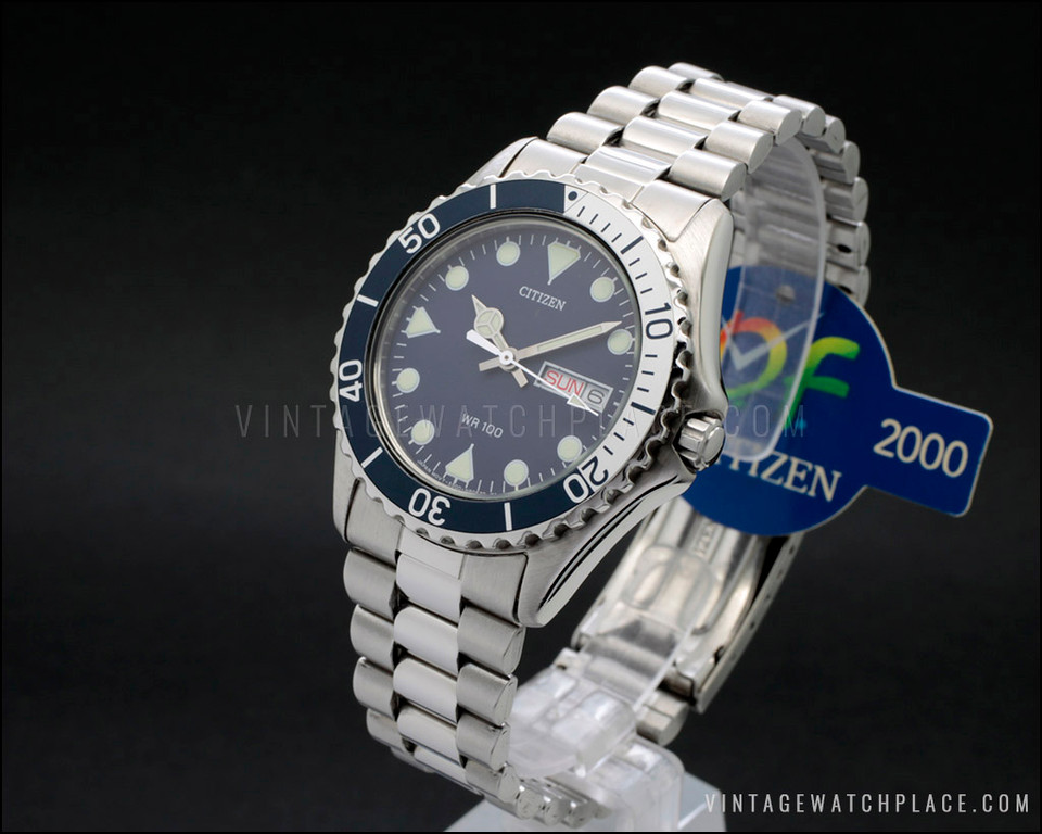 New Old Stock Citizen Diver quartz vintage watch, mineral crystal ...