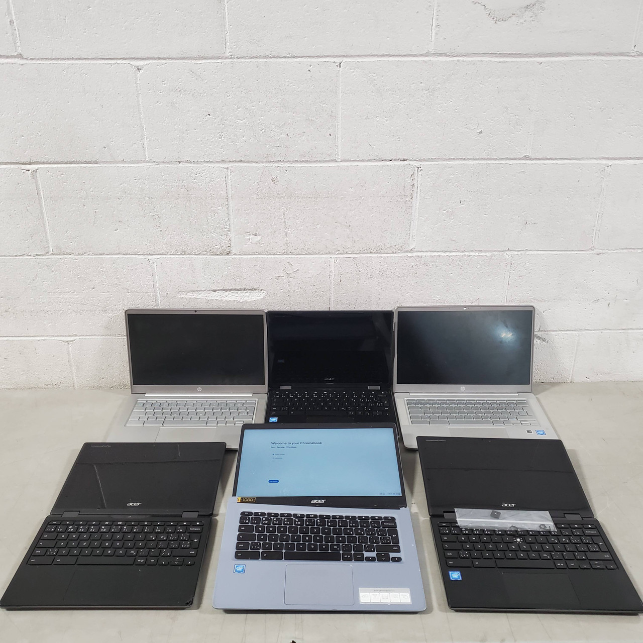 16 units of Chromebooks - MSRP $4,449 - Salvage (Lot # 683119 ...