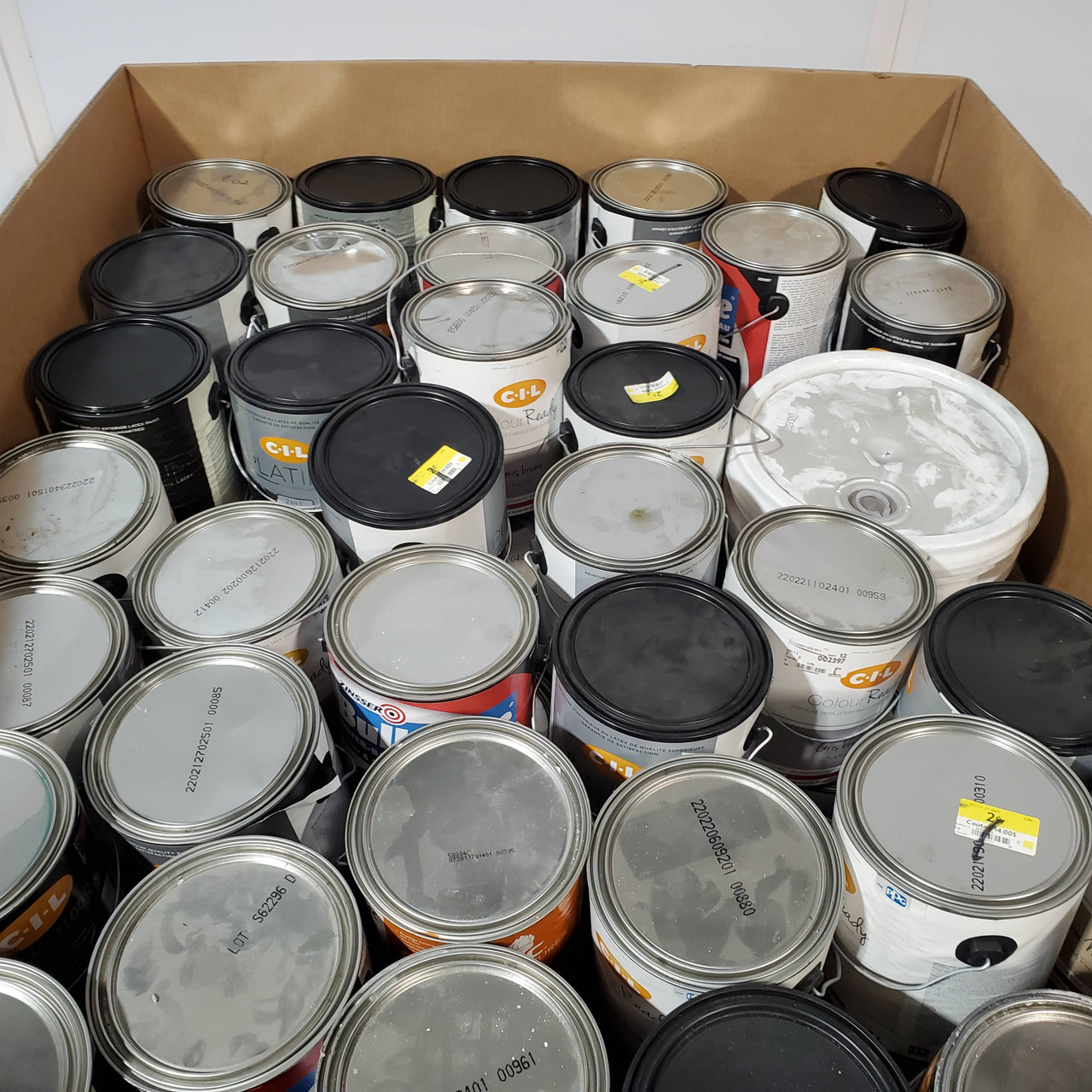 152 units of Interior Paints (Various Colors) - MSRP $5,625 - Like New ...