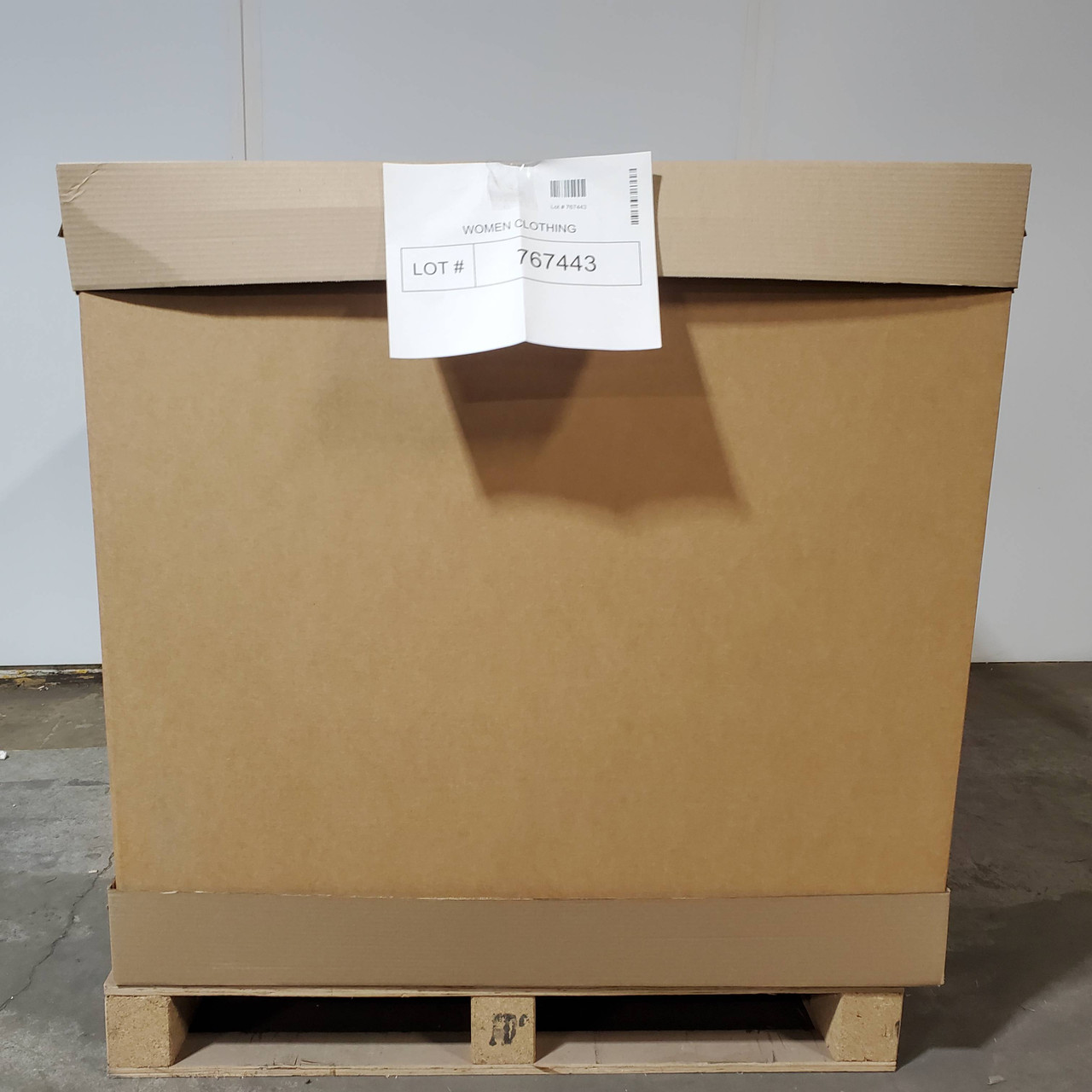 484 units of Women Clothing - MSRP $8,178 - Returns (Lot # 767443 ...