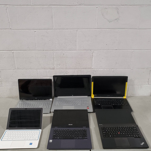 10 units of Laptops - MSRP $6,205 - Salvage (Lot # 677804) - Restock Canada