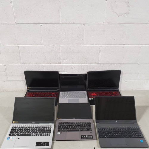 6 units of High Value Laptops - High Value - MSRP $5,640 - Salvage (Lot ...