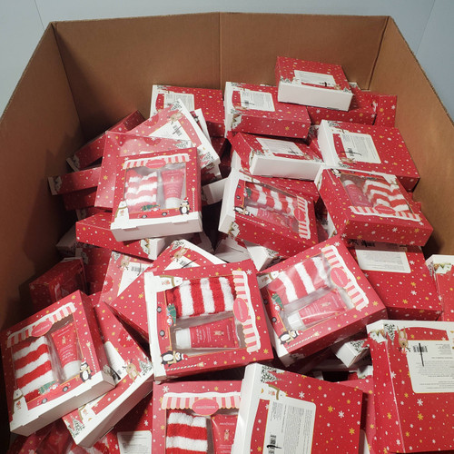 211 units of Ashley and Foster Kit - MSRP $3,163 - Like New (Lot ...