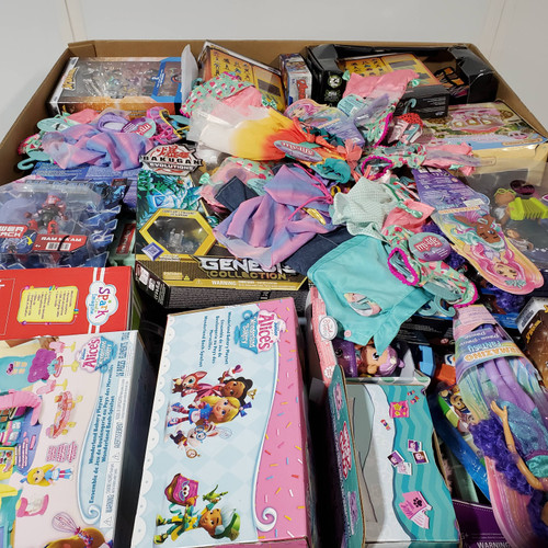 195 units of Toys - MSRP $4,183 - Returns (Lot # 740021) - Restock Canada