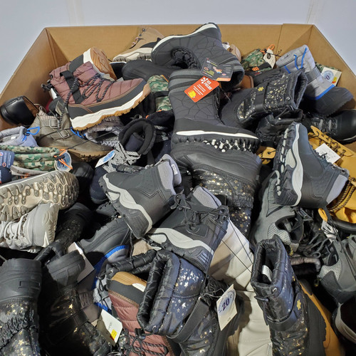 208 units of Shoes (pair) - MSRP $6,855 - Returns (Lot # 769922 ...