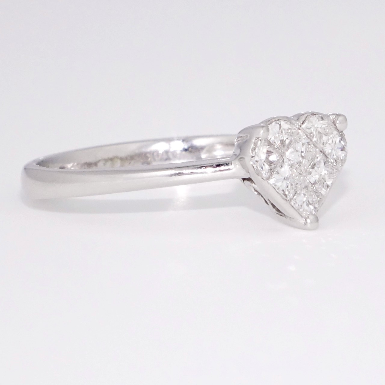 Diamond Heart Cluster Ring GR3042
