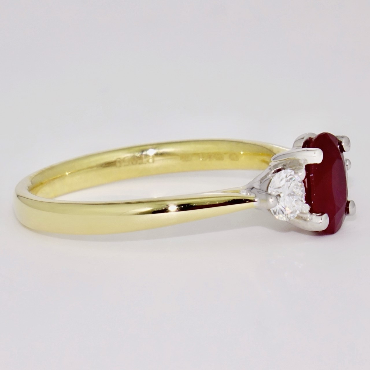 Ruby & Diamond Ring GR7387