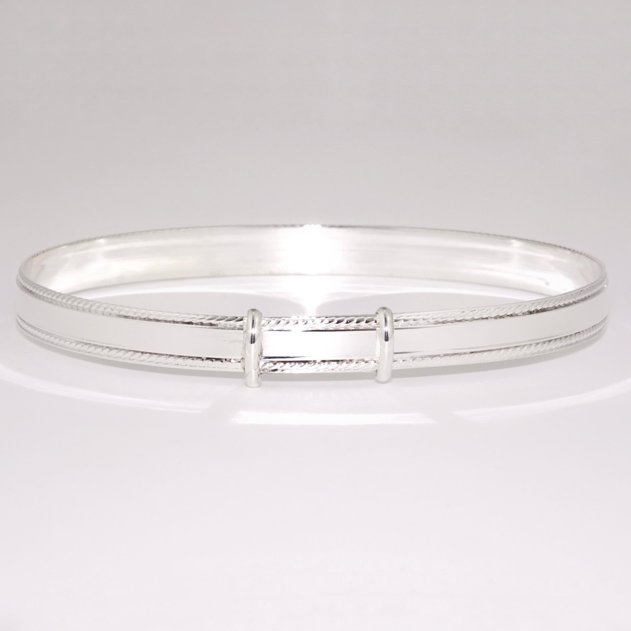 Silver Child's Bangle SBB17B