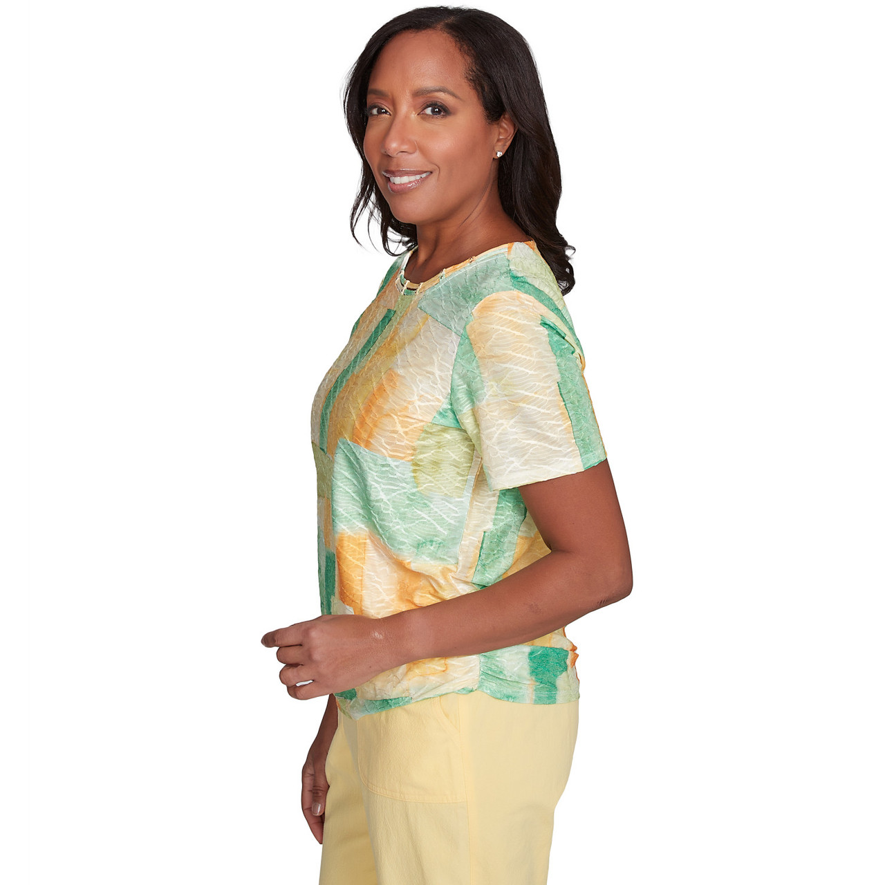 Petite Women's Textured Patch Short Sleeve Tee | Alfred Dunner