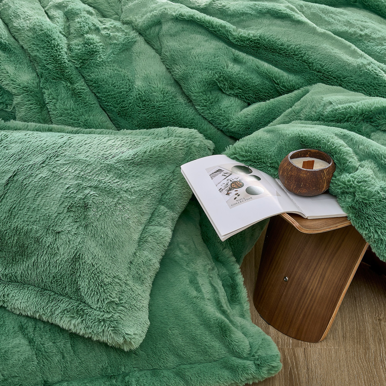 Chunky Bunny Bestie - Coma Inducer® Oversized Comforter Set - Kashmir Green