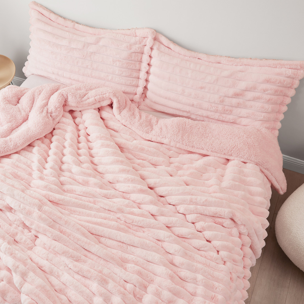 Roll Cakes Chunky Bunny - Coma Inducer® Oversized Comforter - Heavenly Pink