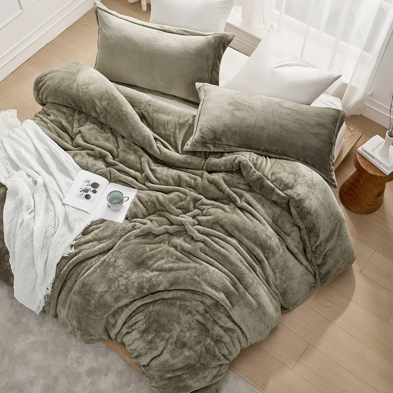 Dam Bae, She Thick - Coma Inducer® Oversized Comforter with Cover ...