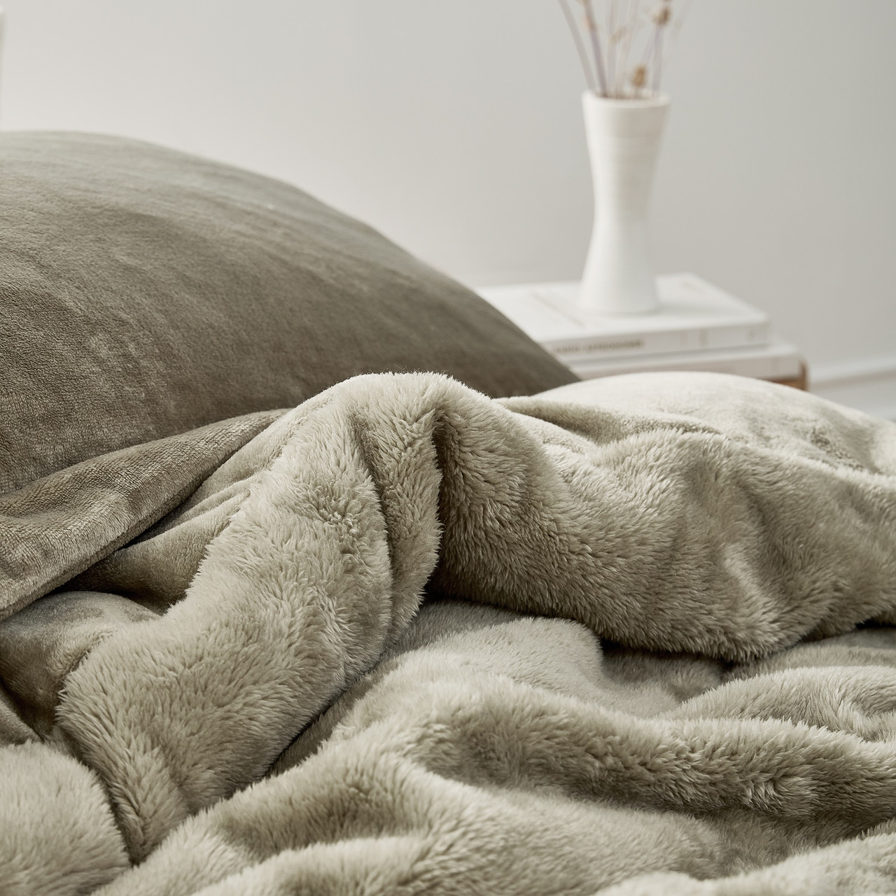 Dam Bae, She Thick - Coma Inducer® Duvet Cover Set - Silver Sage