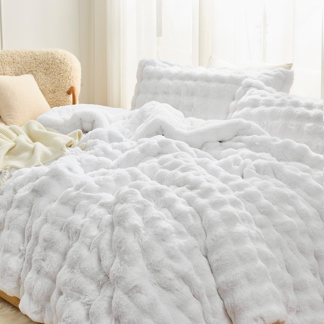 Snowball® Chunky Bunny - Coma Inducer® Oversized Comforter Set - White