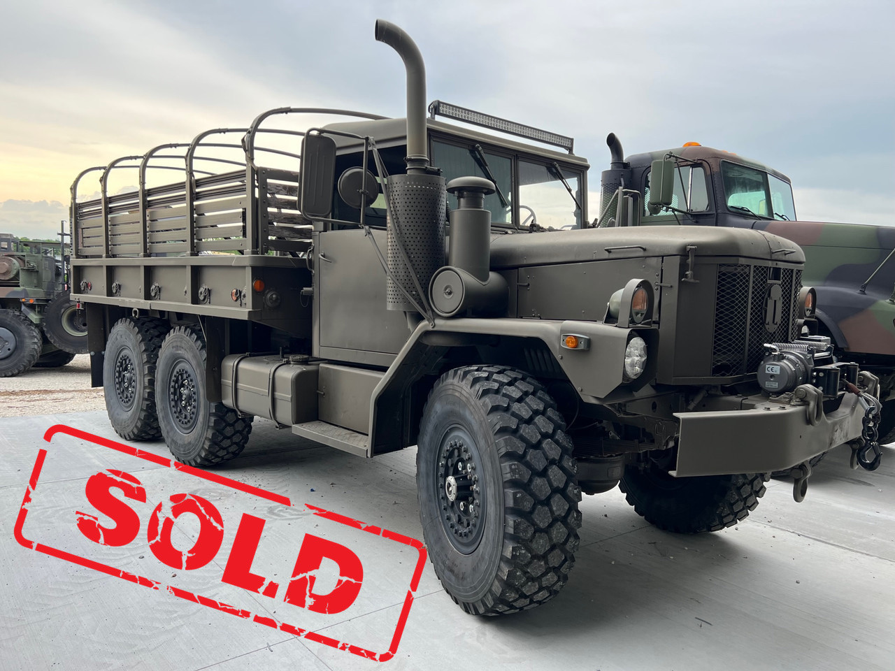 Am General M35a2 2 1/2 Ton 6x6 Military Truck