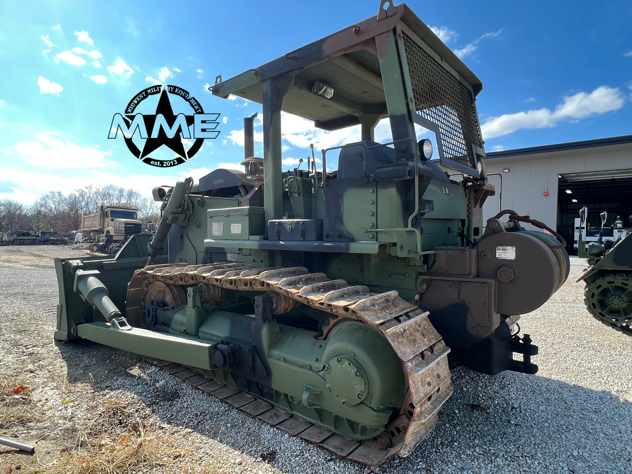 Caterpillar D7F Dozer With Hydraulic Hyster Rear Winch Ex-Military