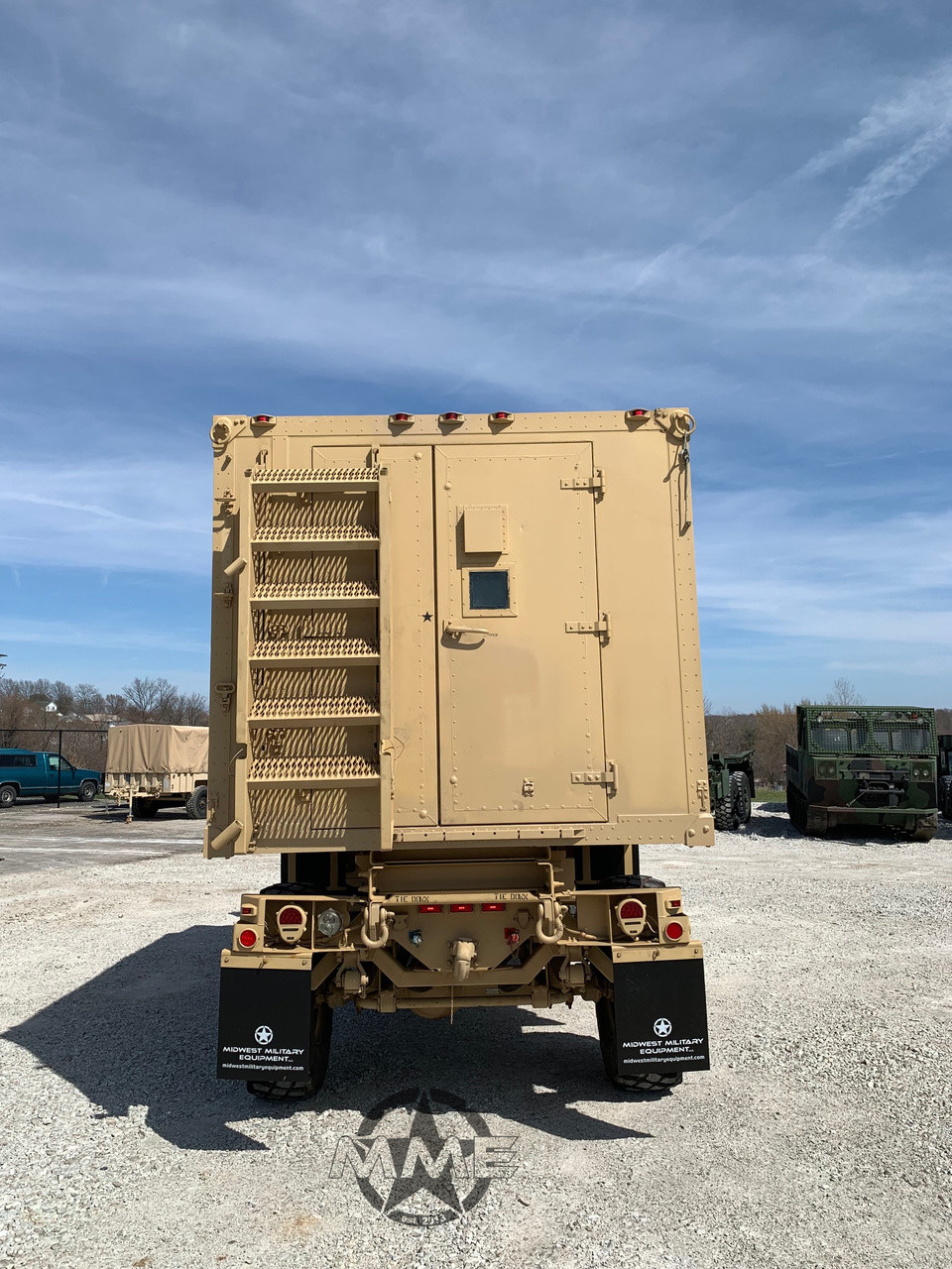 1998 BAE M1079 2 1/2 Ton LMTV 4x4 Camper Truck