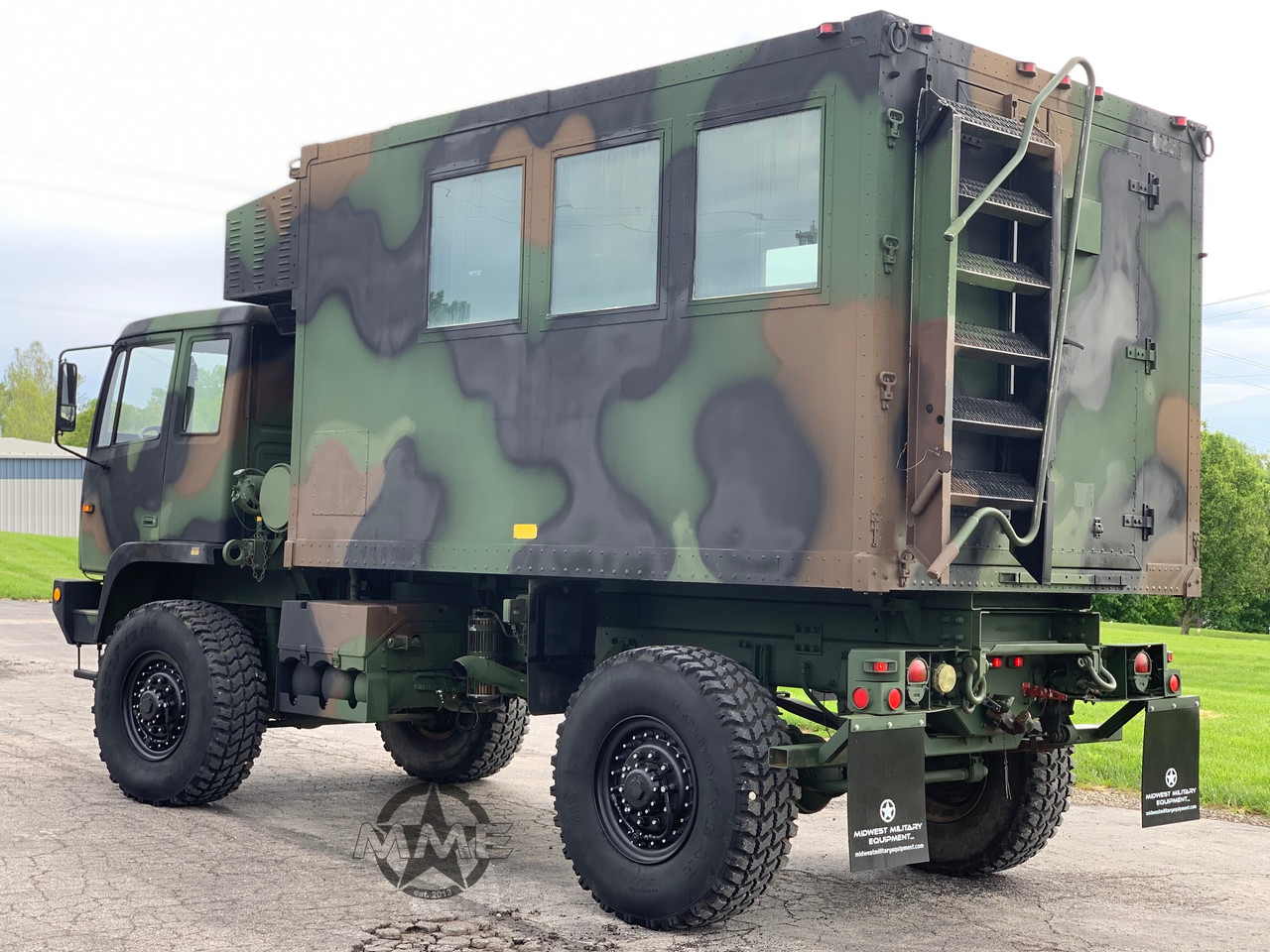 1995 Stewart & Stevenson M1079 2 1/2 Ton LMTV 4x4 Camper Truck