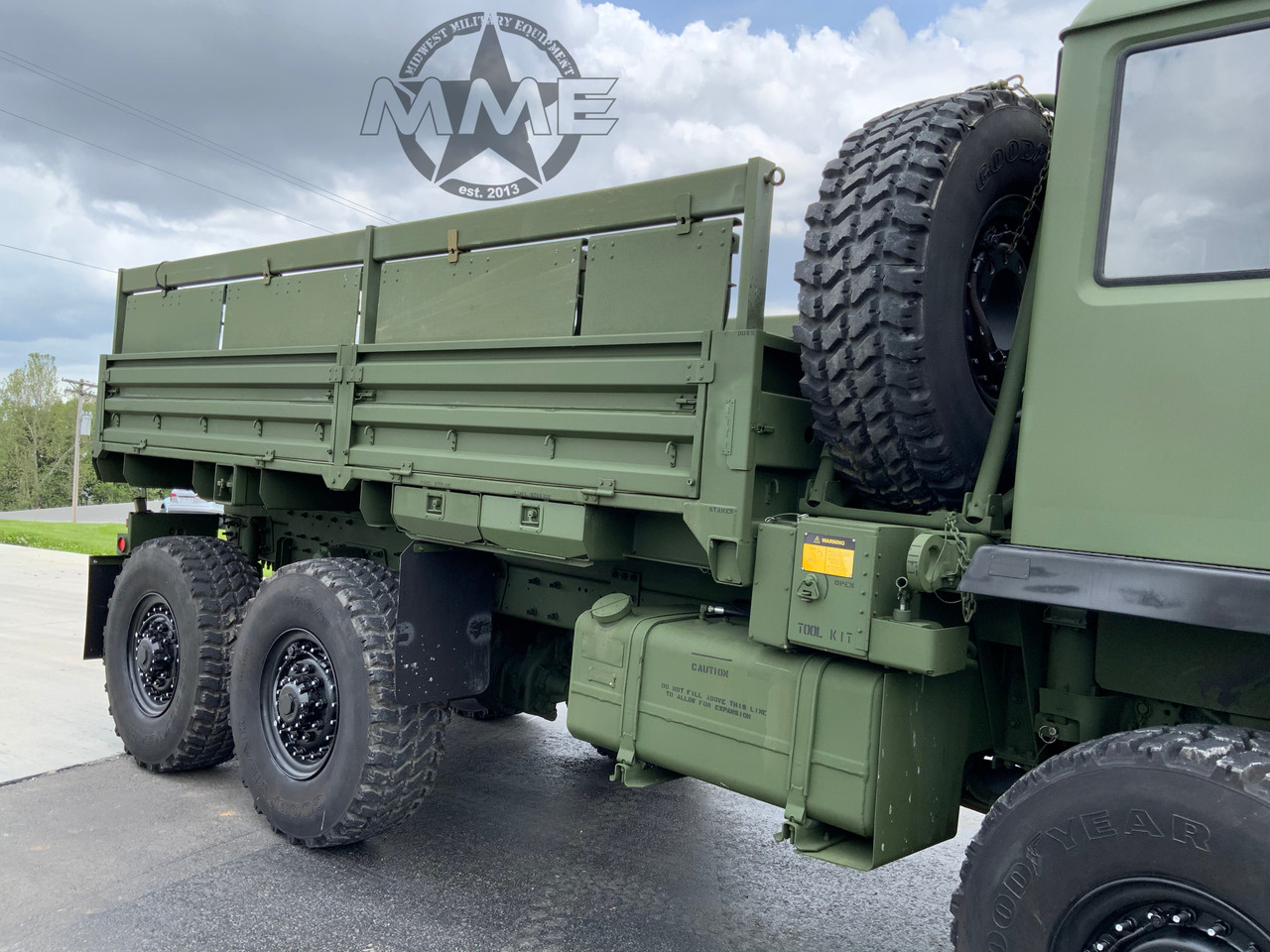 1999 Stewart & Stevenson M1083a1 MTV 5 Ton 6X6 Military Cargo