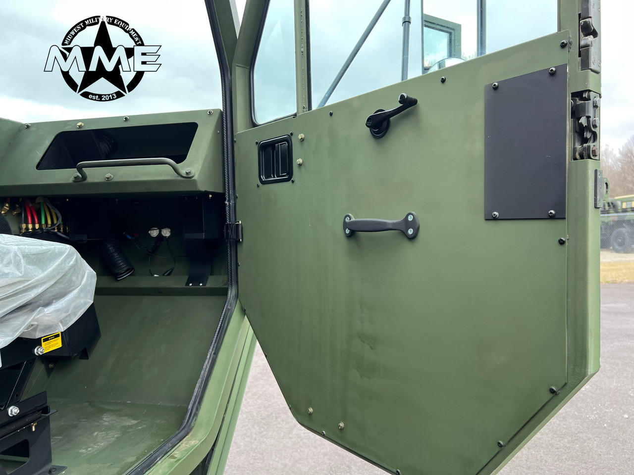 2007 Oshkosh M1120A2 HEMTT 8X8 Truck With LHS Hook Lift System W/ Air ...