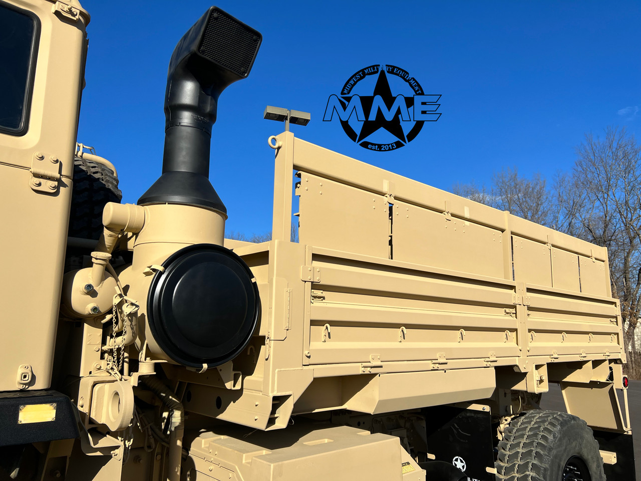 2009 BAE Systems M1081A1R LMTV 4X4 Cargo Truck W/ Air Conditioning