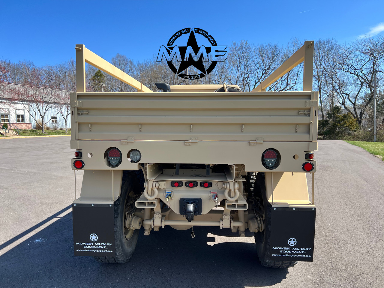 2009 BAE Systems M1093A1 MTV 6x6 5 Ton Cargo Truck W / Air Conditioning