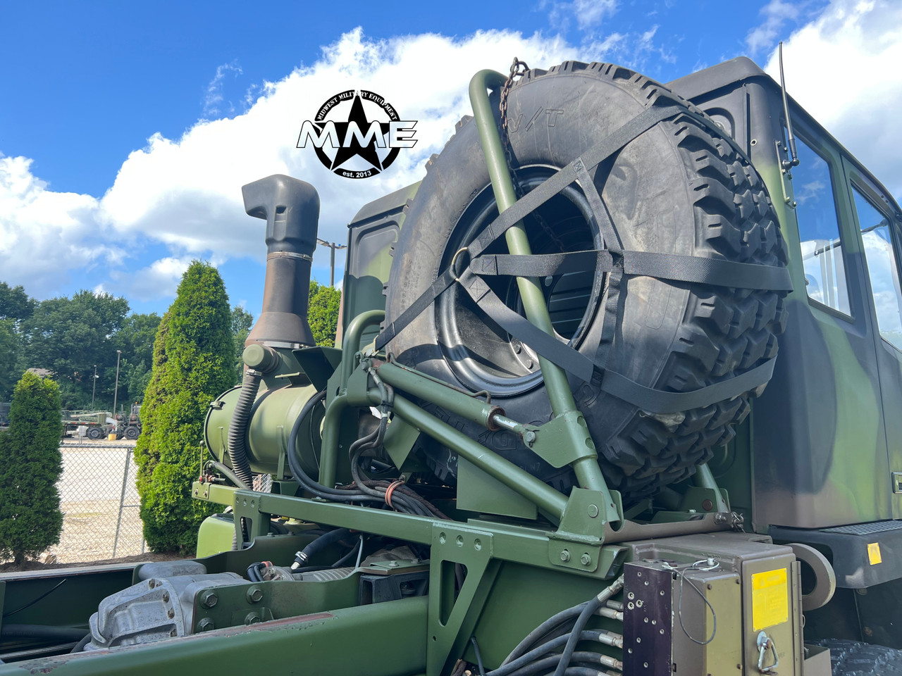 1997 Stewart Stevenson M1090 5-Ton 6x6 Dump Truck With A/C