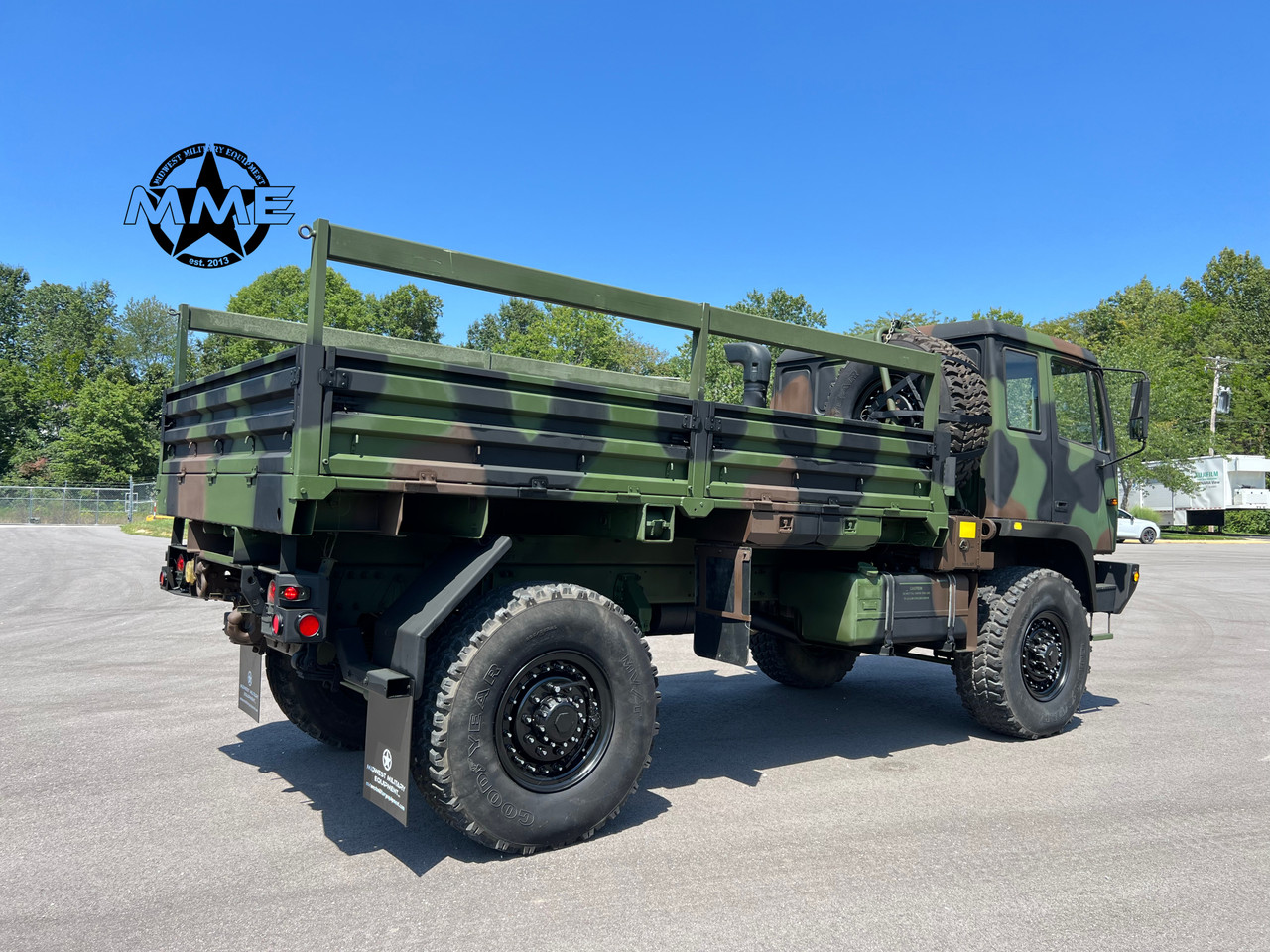 2003 Stewart & Stevenson M1078A1 4X4 LMTV 2 1/2 Ton Military Cargo