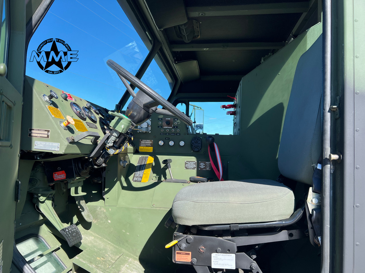 2010 Oshkosh MK15 8X8 Recovery / Wrecker Truck
