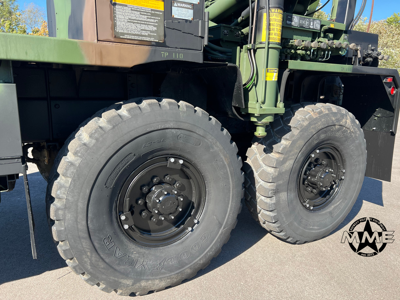2010 Oshkosh MK15 8X8 Recovery / Wrecker Truck